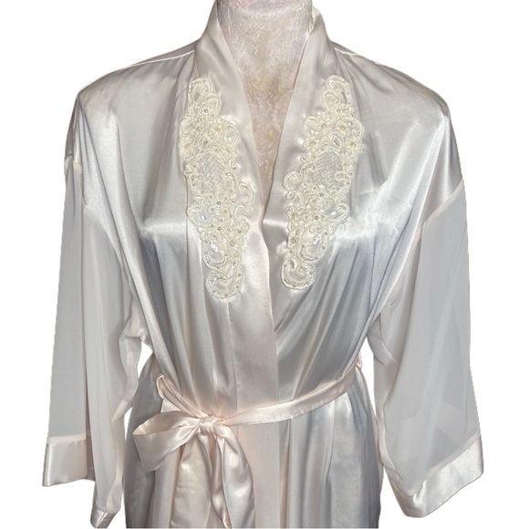 Intimo Amore | Intimates & Sleepwear | Vtg Intimo Amore Satin Silky ...